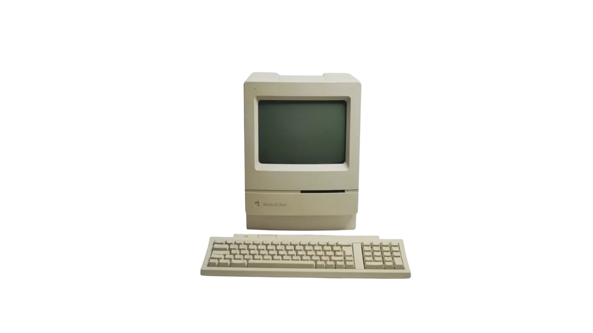 Macintosh Classic II 1991 – Retro Hunts